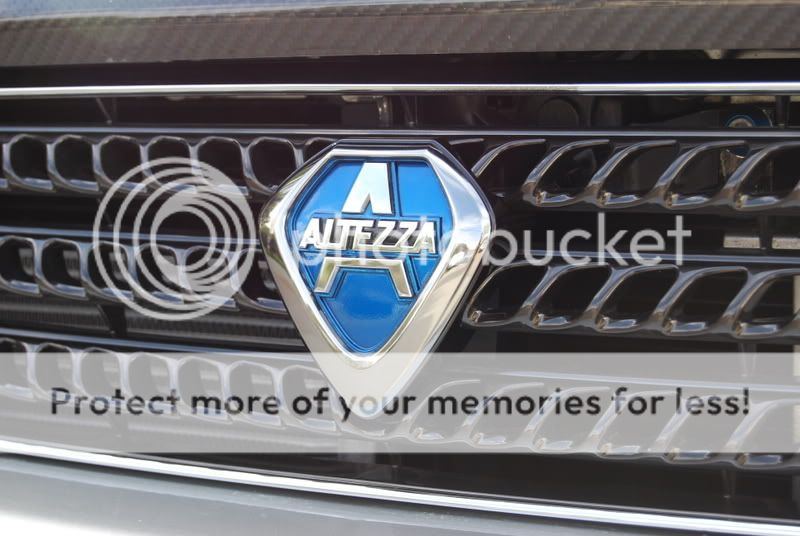 Altezza Grill w/ L Emblem | Lexus IS Forum